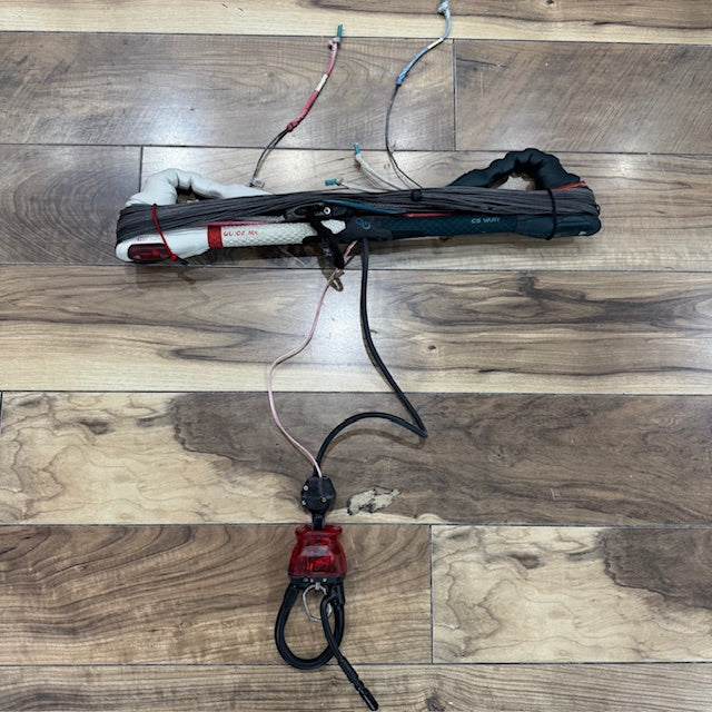 2025 Eleveight CS Vary L(47-55cm) Control Bar Used — Force Kiteboarding